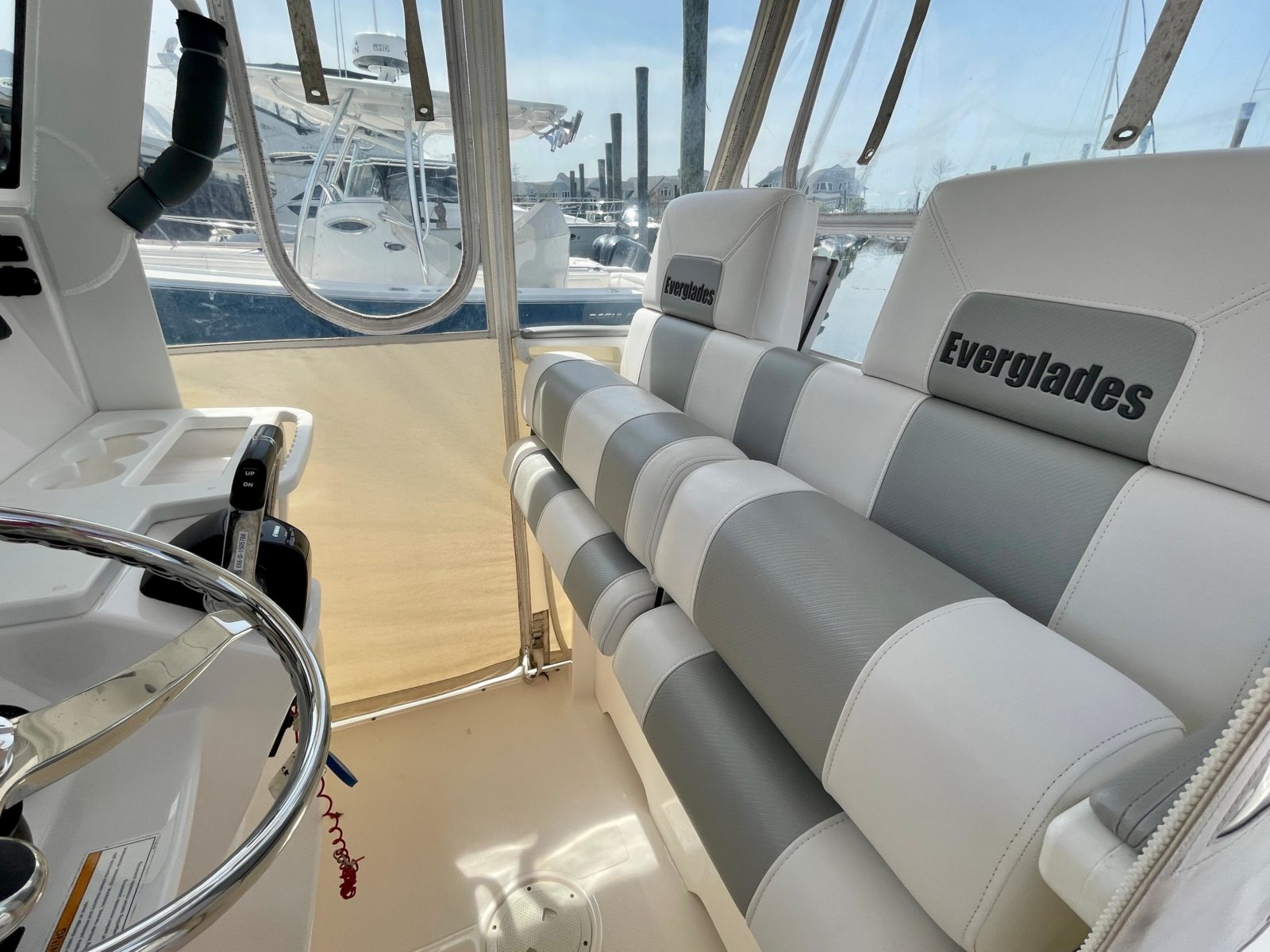 Featured Listing 2013 Everglades 275 - DiMillo's Yacht Sales