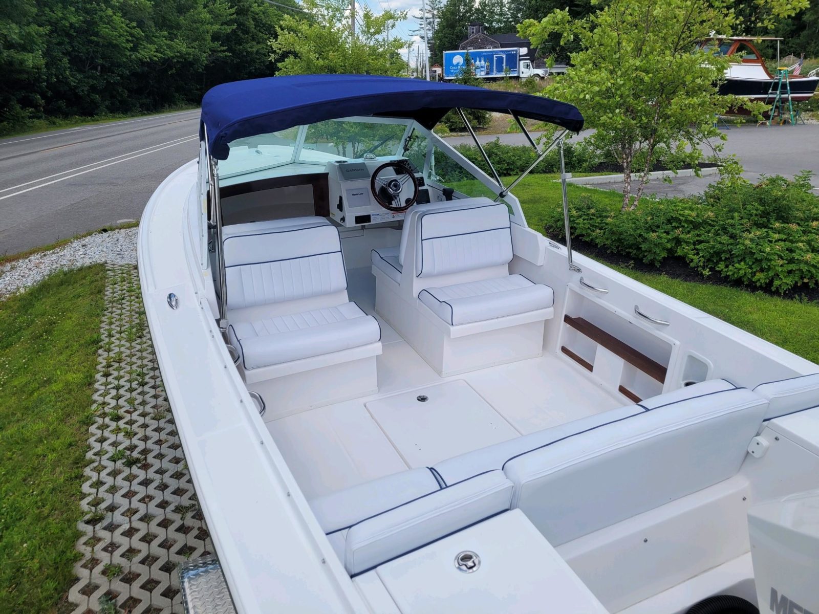 Featured Listing 2022 Limestone 200R - DiMillo's Yacht Sales