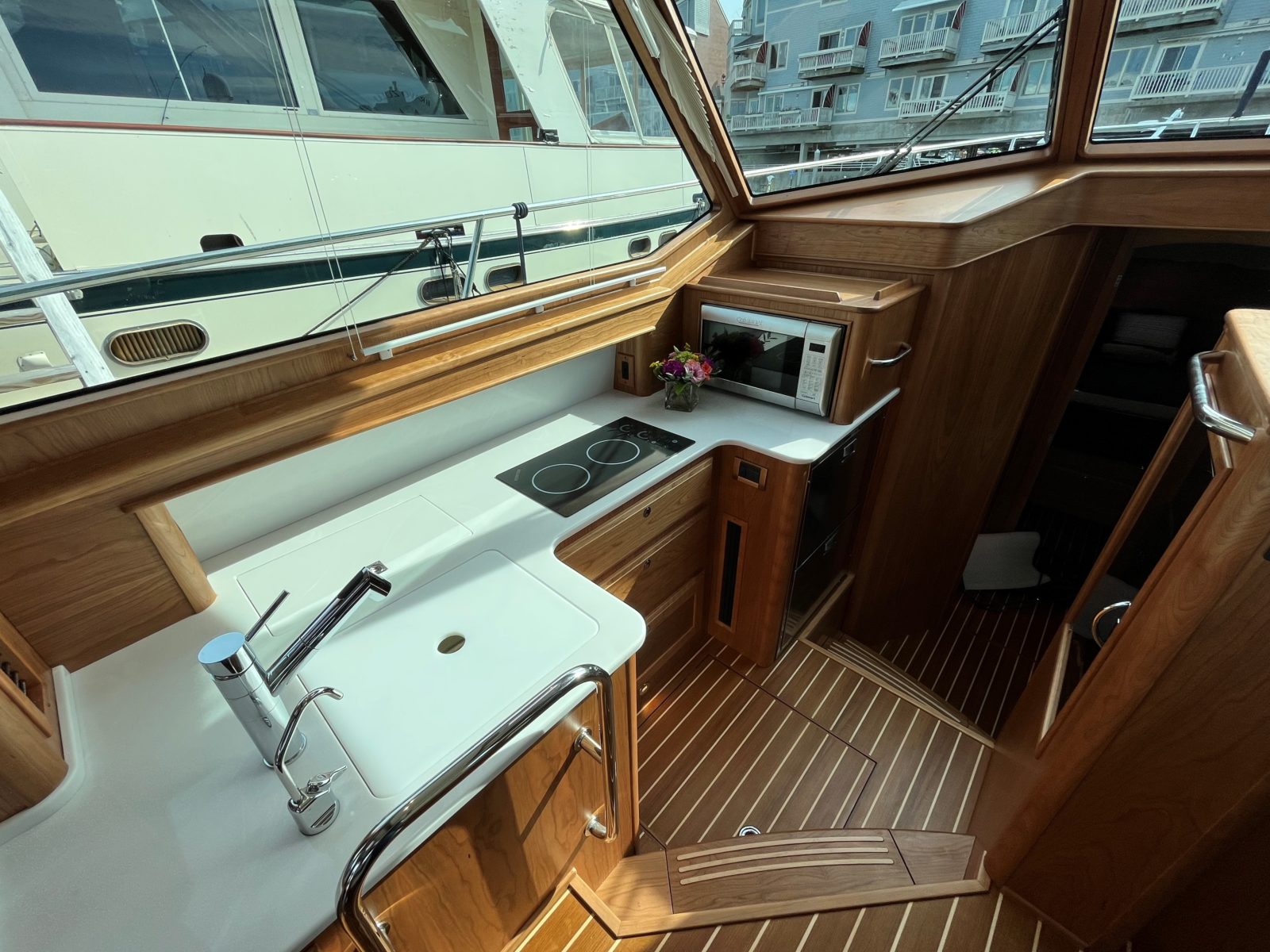 Sabre 43, Hull 2 Delivery Day! - DiMillo's Yacht Sales