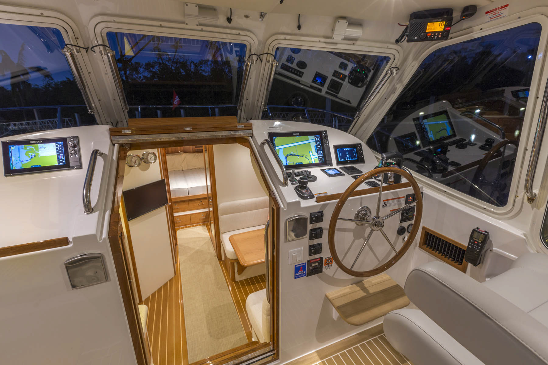 Inside the MJM 43z - DiMillo's Yacht Sales