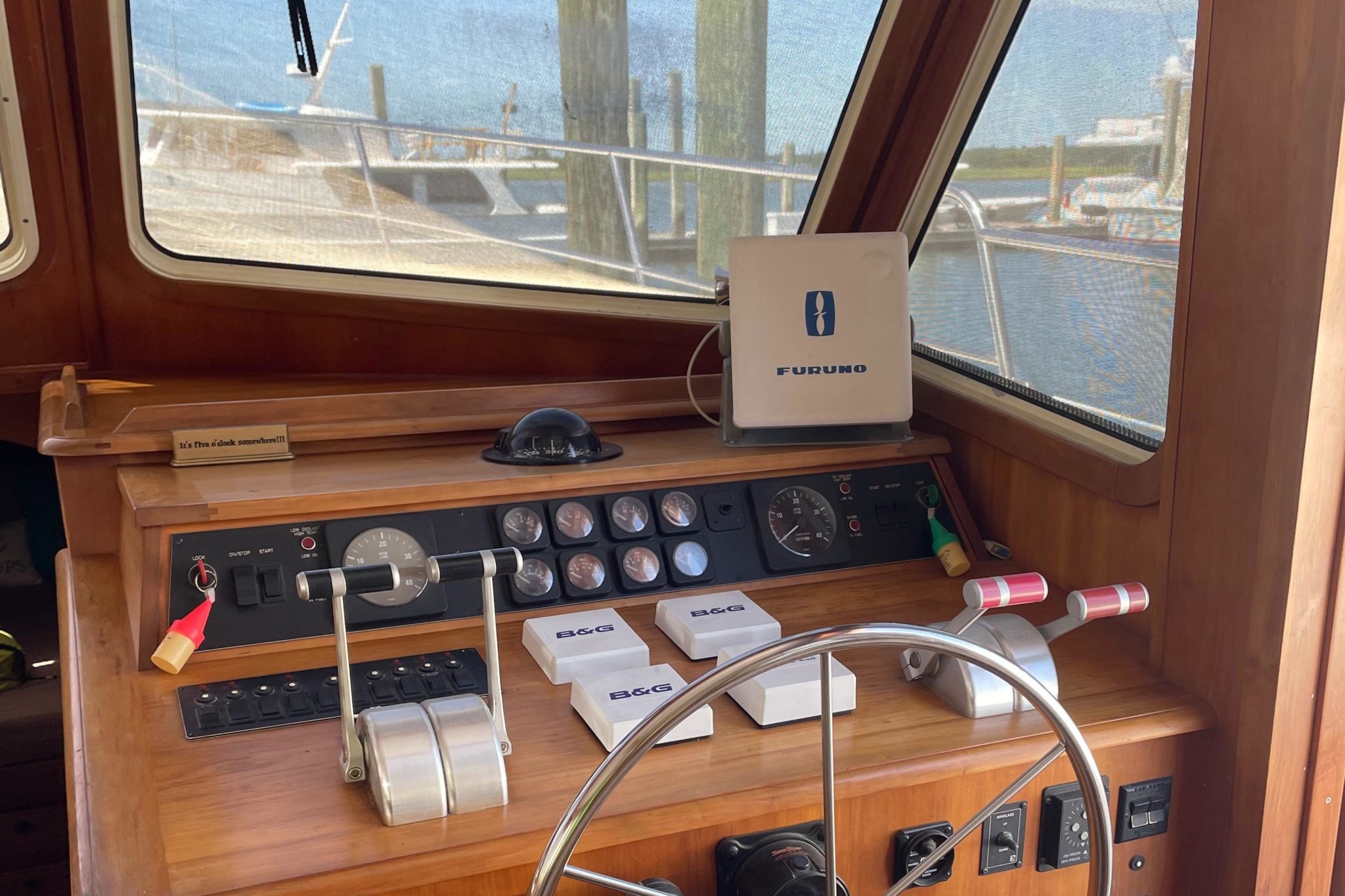 Featured Listing -1998 Sabre 47 Motor Yacht - DiMillo's Yacht Sales