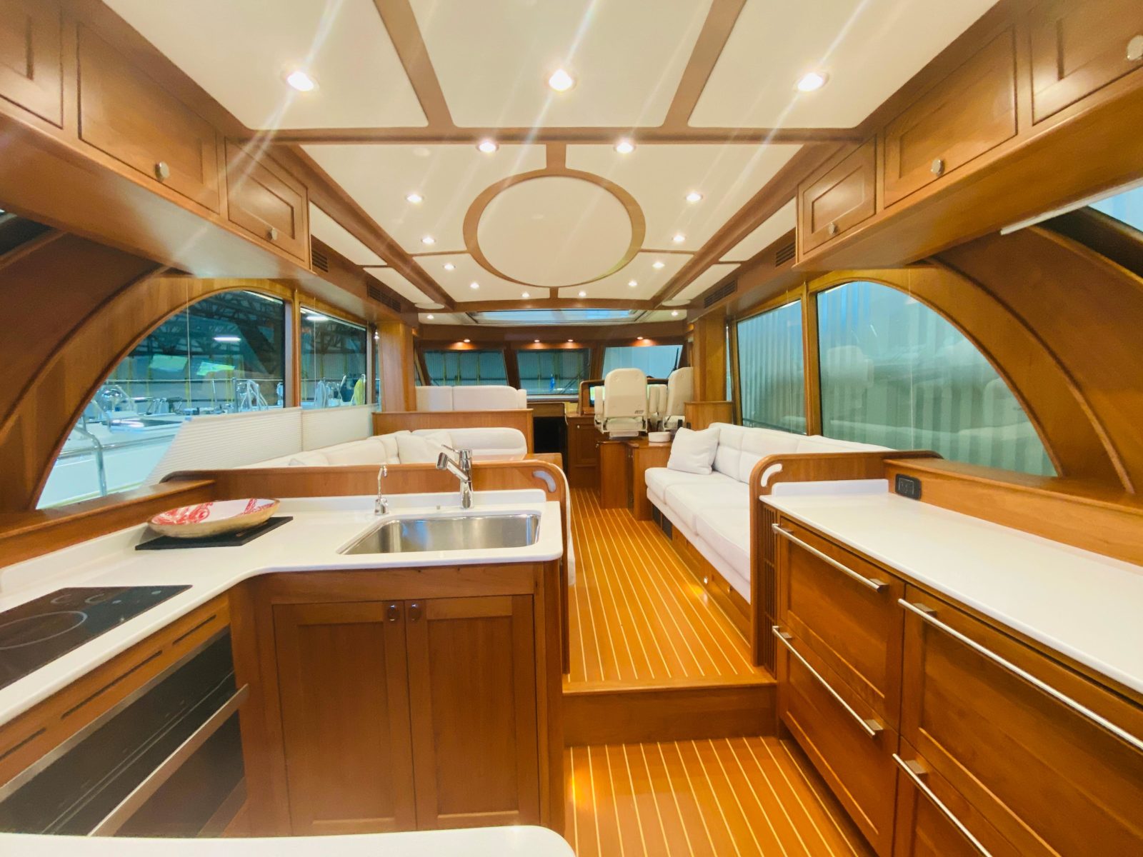 Featured Listing: 2022 Sabre 58 Salon Express - DiMillo's Yacht Sales