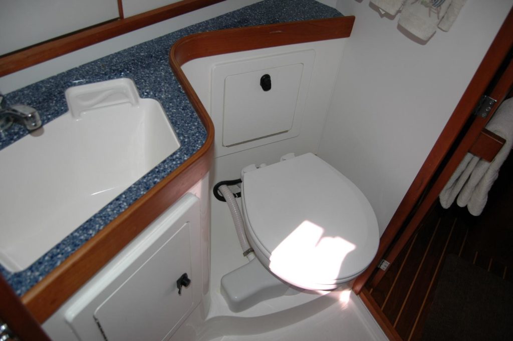 Featured Listing: 2005 Sabre 42 Flybridge Sedan - DiMillo's Yacht Sales