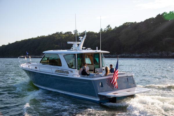 The Eye-Catching Sabre 43 - DiMillo's Yacht Sales