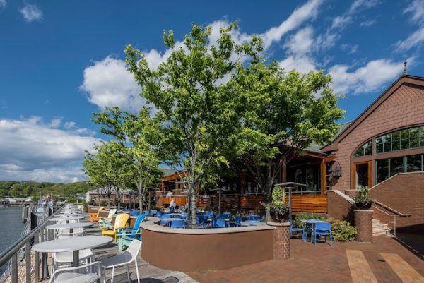 New York Boating Destinations: Huntington Harbor - DiMillo's Yacht Sales