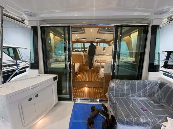 Inside the Sabre 51: Commissioning Hull 2 at DiMillo’s Yacht Service ...