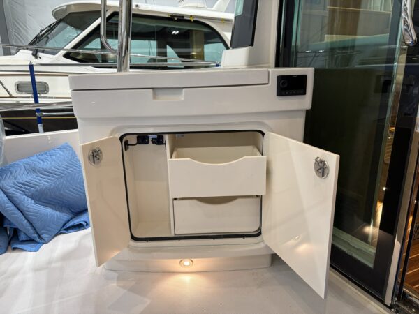 Inside the Sabre 51: Commissioning Hull 2 at DiMillo’s Yacht Service ...